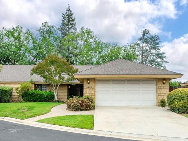 1049 W Sierra Ave, Fresno, CA 93711