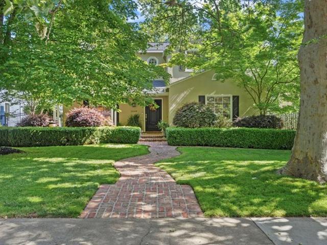 1049 11th Ave, Sacramento, CA 95818
