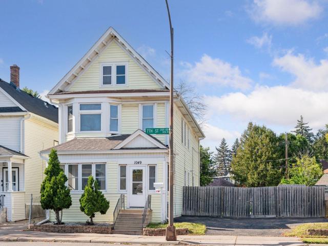1049 7th St W, St. Paul, MN 55102 | MLS #7061 | Compass