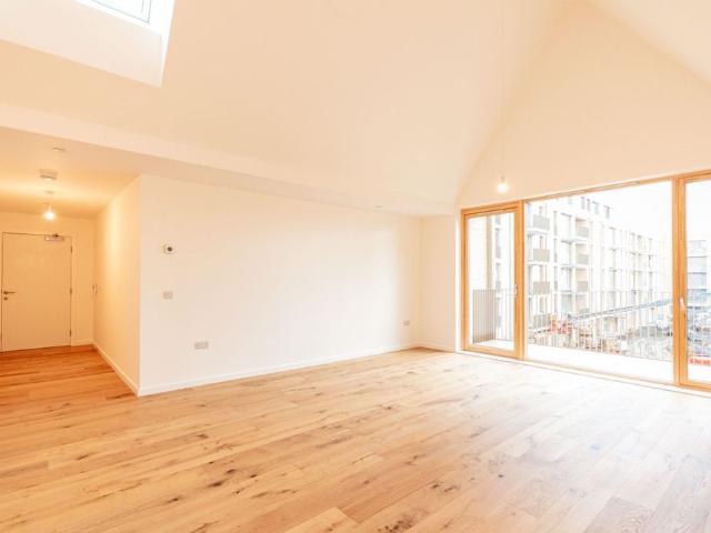 1049L Gylemuir Lane, Edinburgh, EH12 7FE