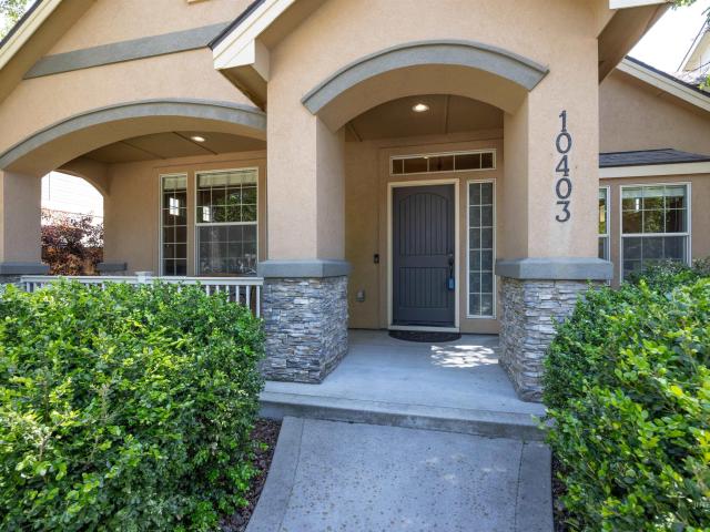 10403 W Brownstone Dr