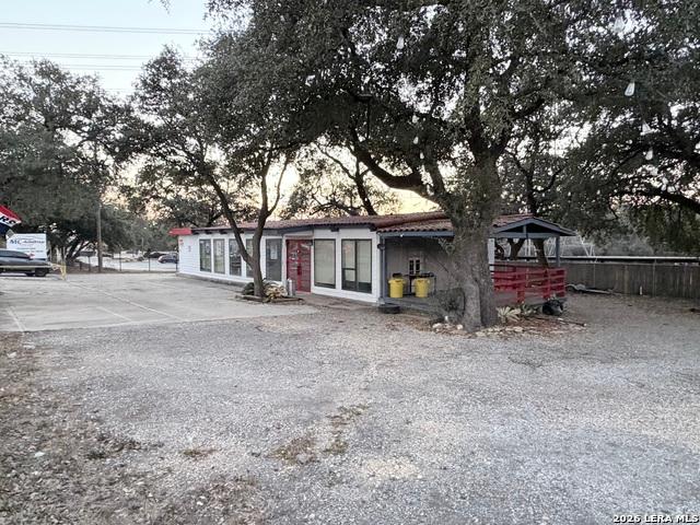 10403 Huebner