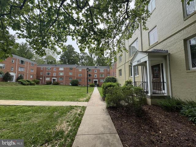 10403 Montrose Avenue # 201