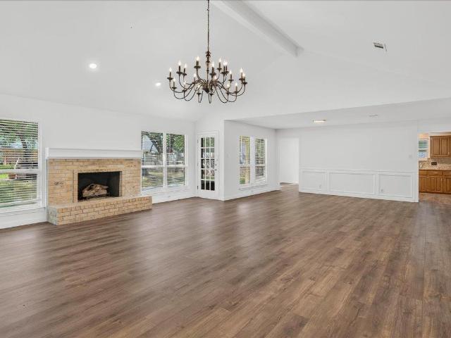 10403 Pinehurst Dr
