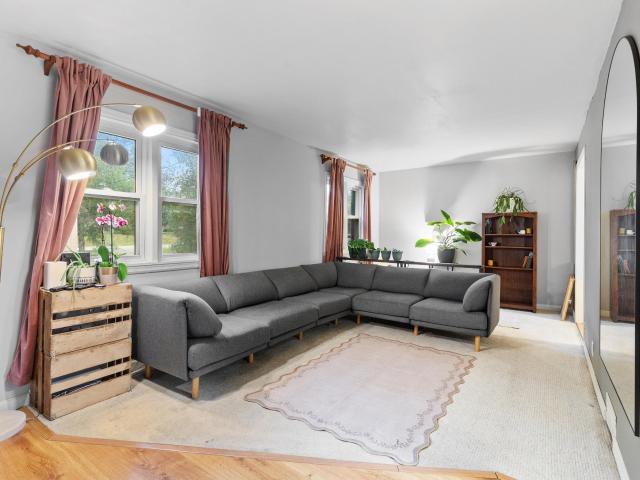 10403 S Chicago Rd