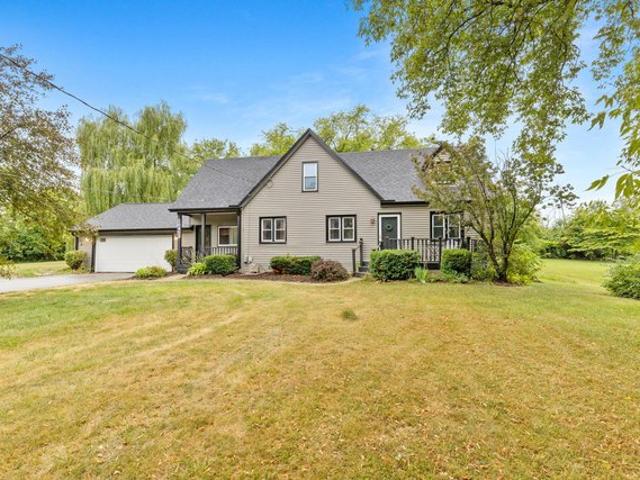 10403 S Chicago Rd, Oak Creek, WI 53154
