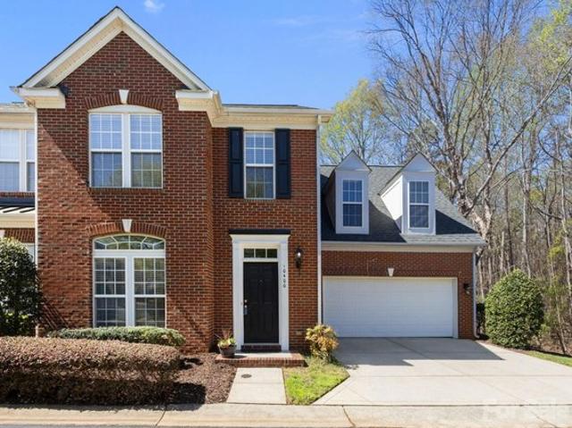 10400 Berkeley Woods Ln, Charlotte, NC 28277