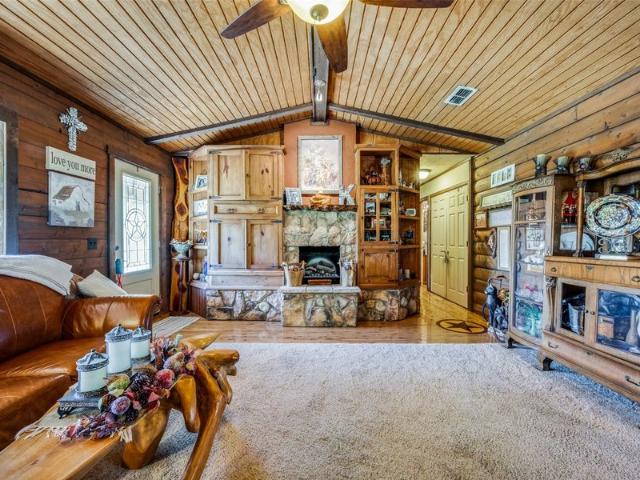 10400 Dyer Road, Sanger, US, TX