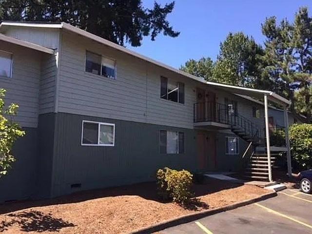 10400 NE Stutz Rd, Vancouver, WA 98685