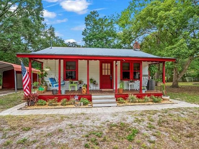 10400 Oak Dr, Hudson, FL 34669