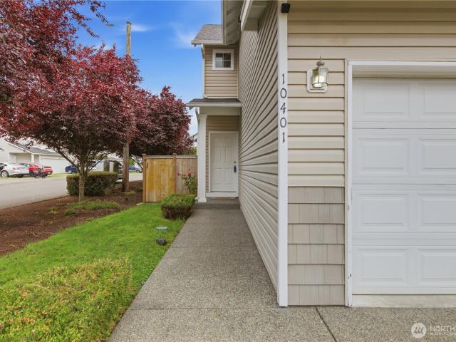 10401 th Street Ct E