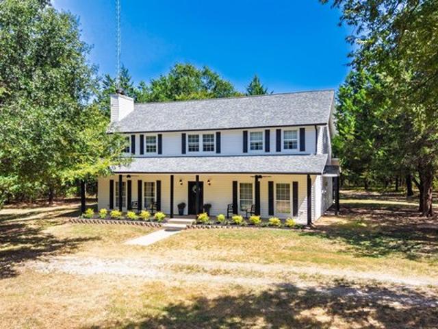 10401 Holly Creek Rd, Terrell, TX 75160