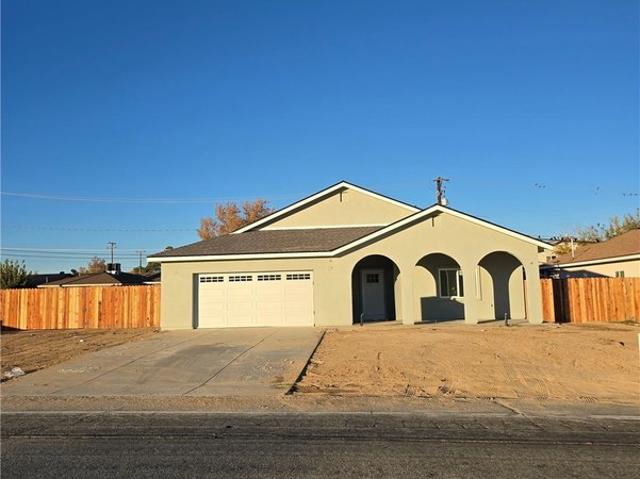 10401 N Loop Blvd, California City, CA 93505