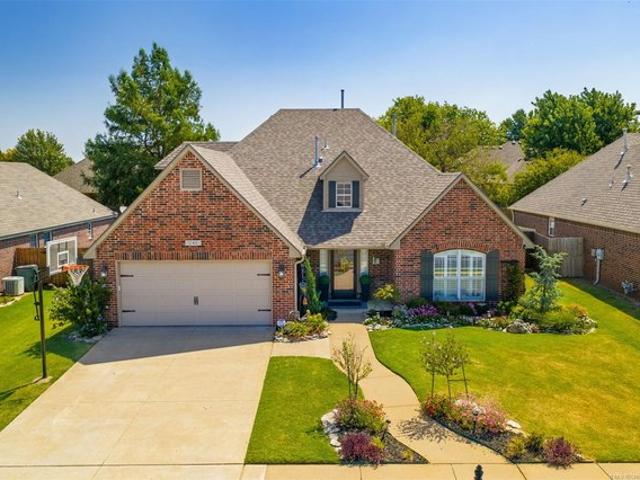 10401 N 114th East Ave, Owasso, OK 74055