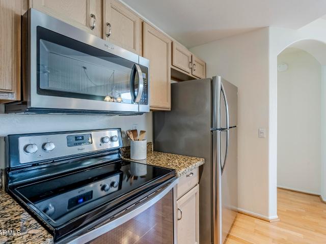 10401 N 52nd St, Unit 205, Paradise Valley, AZ 85253 | MLS #6933 | Compass