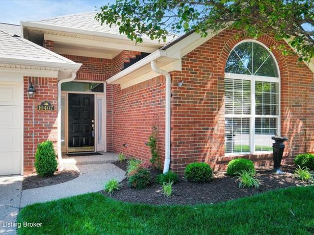 10407 Dove Chase Cir, Louisville, KY 40299