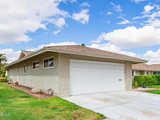 10404 W Kingswood Cir, Sun City, AZ 85351 | MLS #6935