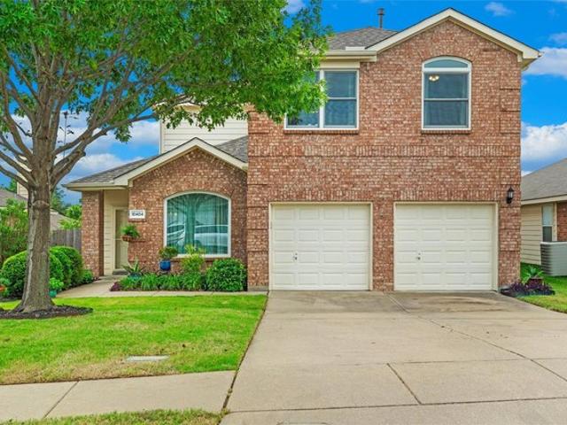 10404 Lake Brook Dr, Fort Worth, TX 76053