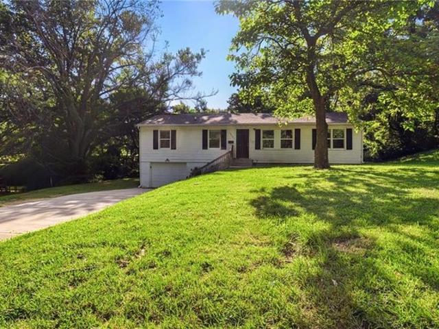 10405 Richmond Ave, Kansas City, MO 64134
