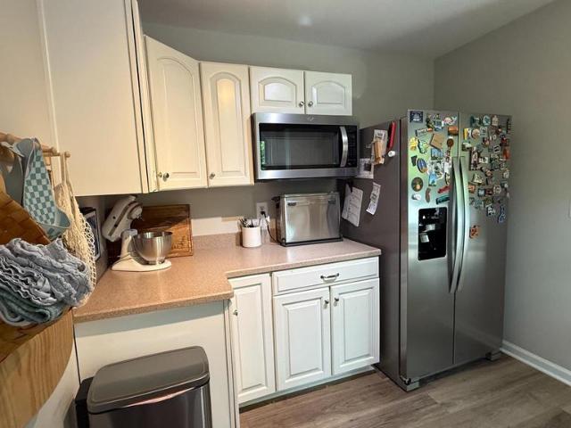 10406 hillside ln