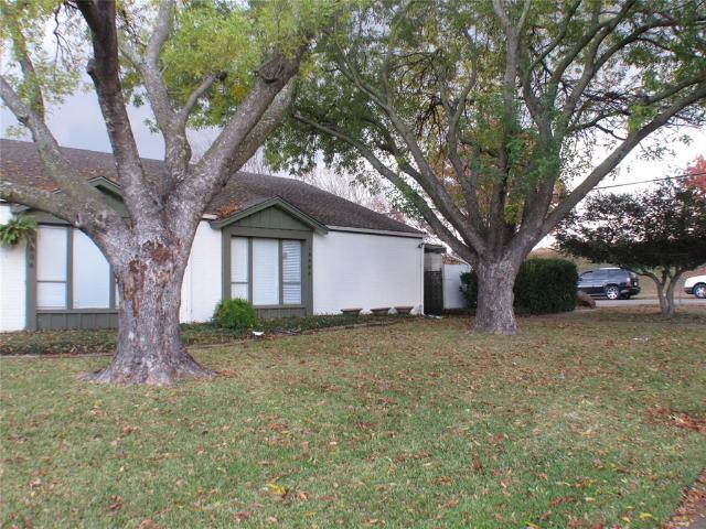 10406 Shadow Bend Drive