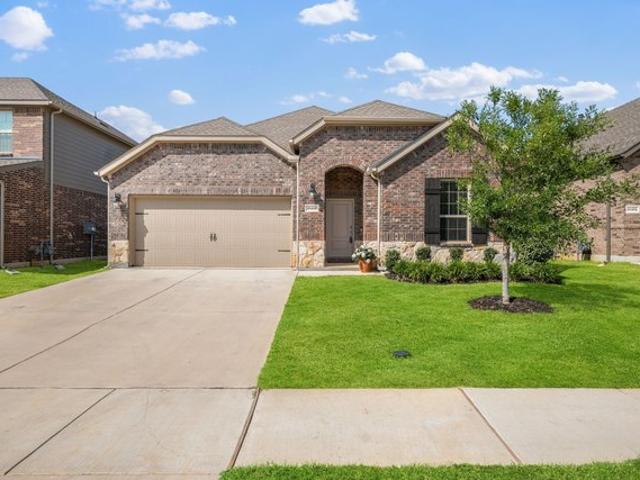 10408 Bluestone Ln, Aubrey, TX 76227