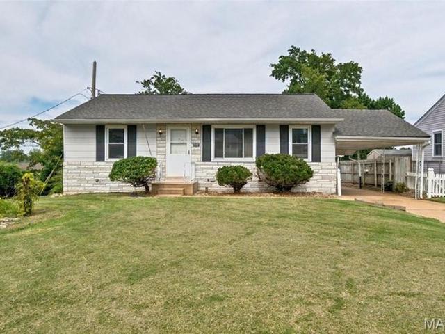 10408 Dandridge Dr, Saint Louis, MO 63123
