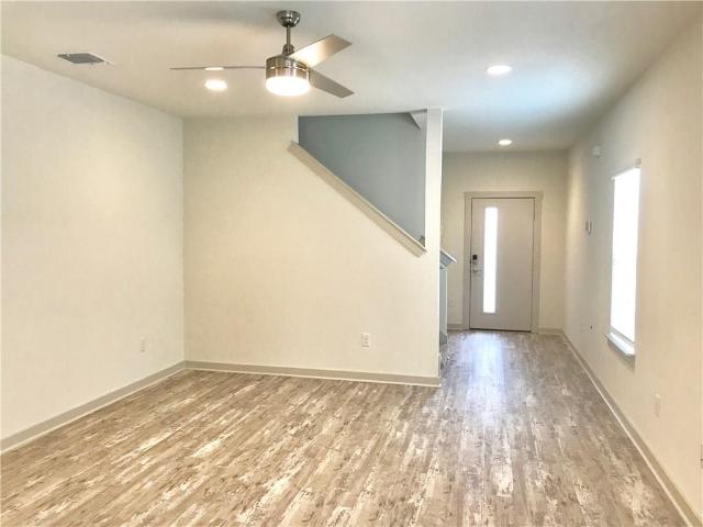 10408 Fulton Ave