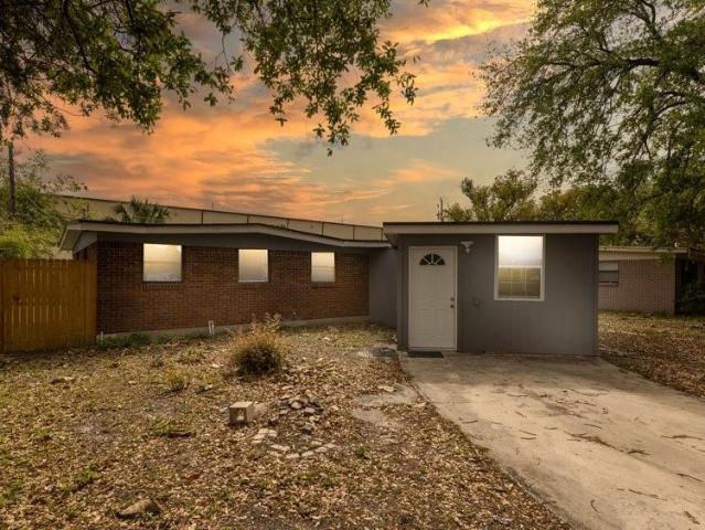 1040 Maxey Dr, Winter Garden, FL 34787 | MLS #O6391 | Compass