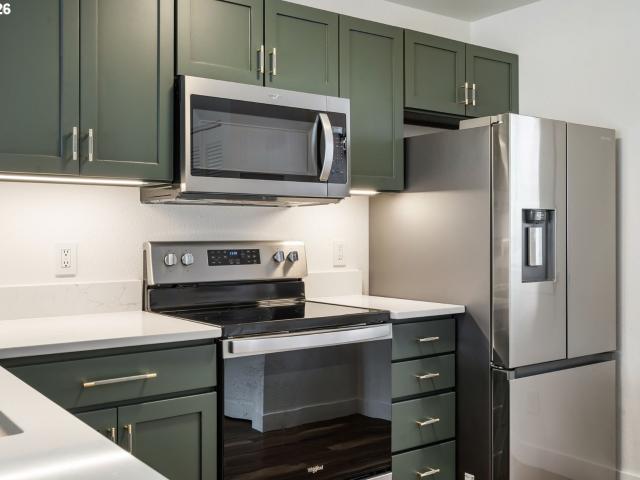 1040 NW Naito Pkwy, Unit O16, Portland, OR 97209 | MLS #211878