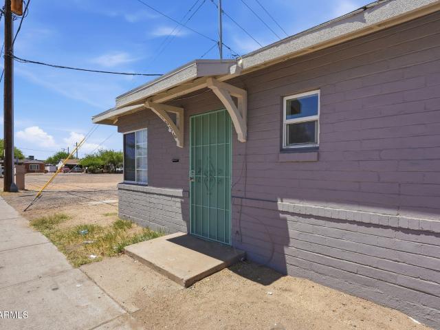 1040 N 16TH Street