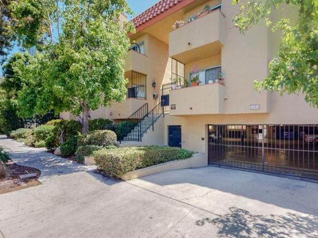 1040 N Gardner St 8, West Hollywood, CA