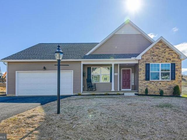1040 Alder Ct, York, PA 17408