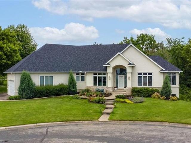 1040 Bayside Ln, Mound, MN 55364
