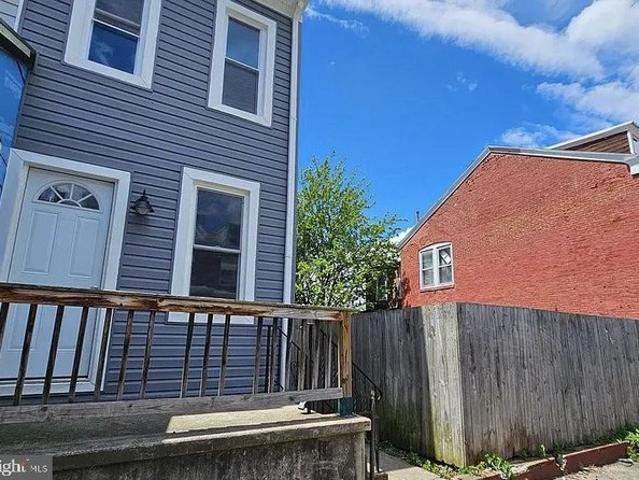 1040 Birch St, Reading, PA 19604