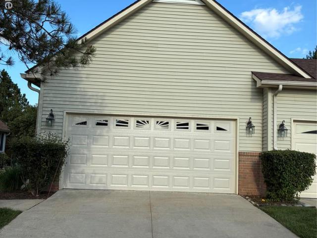 1040 Bird Song Lane