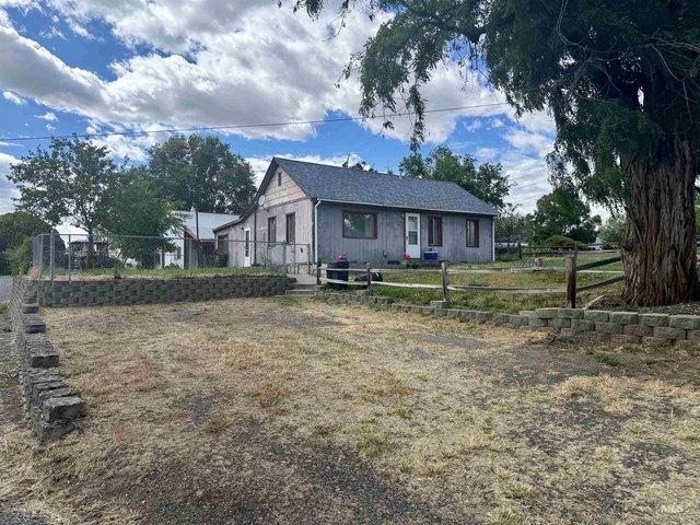 1040 Bridger Ln, Clarkston, WA 99403