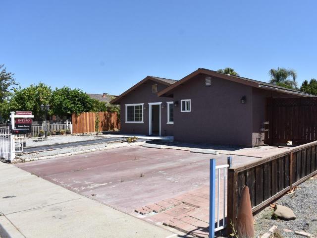 1040 Central Avenue