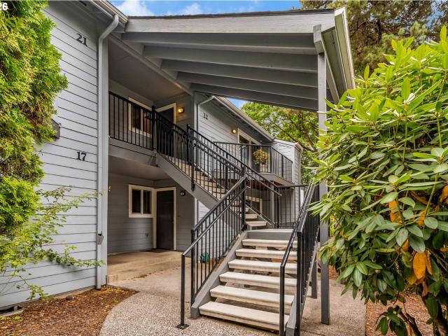 1040 columbia ridge dr # 22