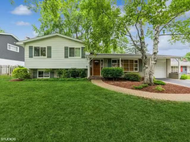 1040 CRESTFIELD AVE, LIBERTYVILLE, IL 60048 Single Family Resi.