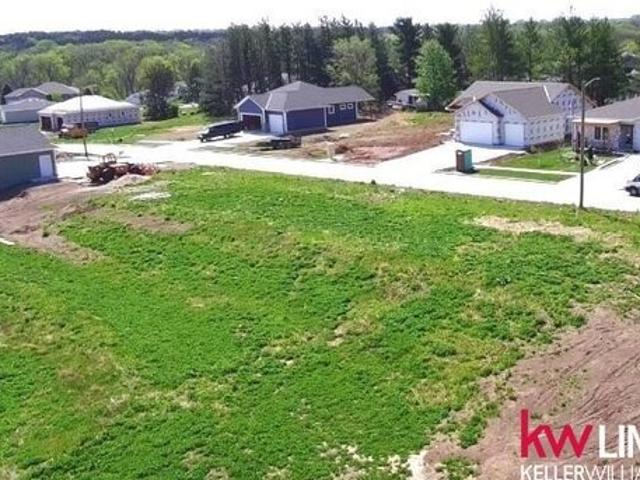1040 Evergreen Rd, Bennet, NE 68317