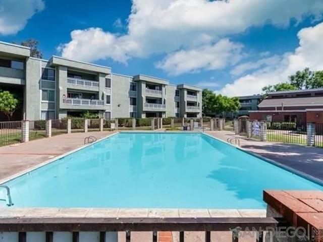 1040 E Washington Ave Unit 30, Escondido, CA 92025