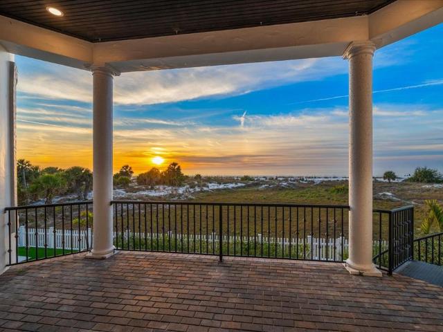 1040 Eldorado Ave, Clearwater Beach, FL 33767 | MLS #TB8470