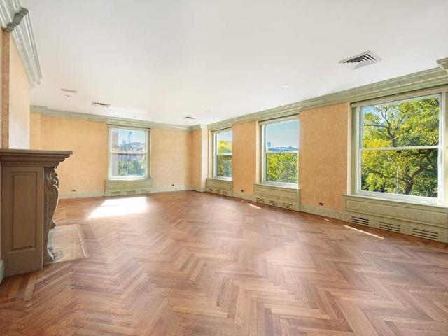 1040 Fifth Avenue, New York, NY