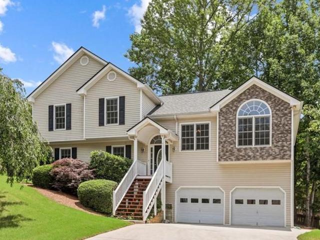 1040 Foxhollow Tr, Canton, GA 30115