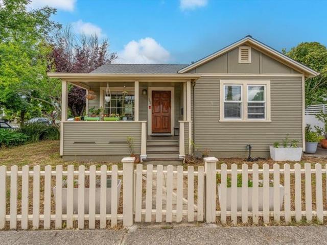 1040 H St, Napa, CA 94559