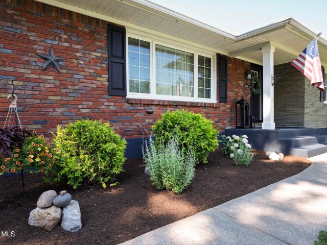 1040 John Alden Lane