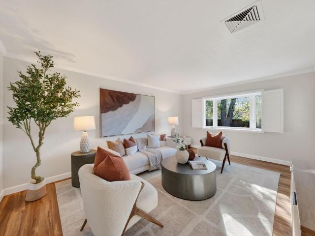 1040 Lancer Drive