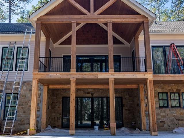 1040 Parrotts Cove