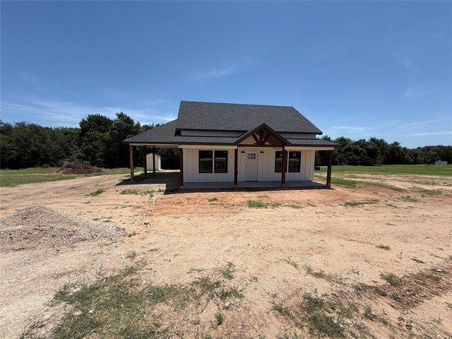 1040 Rays Way, Weatherford, TX 76085